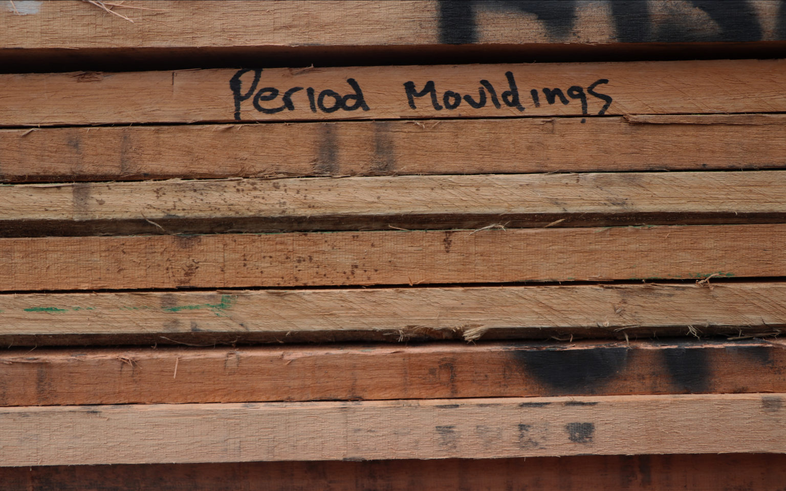 Period Mouldings: Traditional Skirting Boards, Architraves and Mouldings